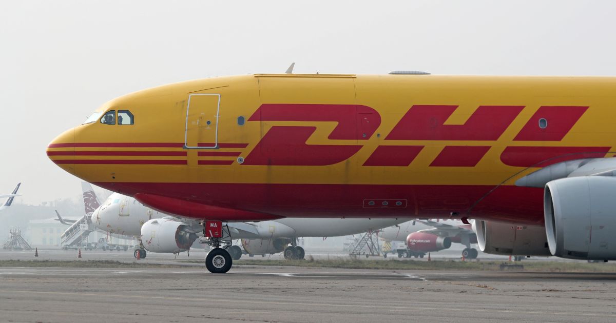 DHL hebt Preise für Privatkunden-Pakete ins Ausland an • news • onvista